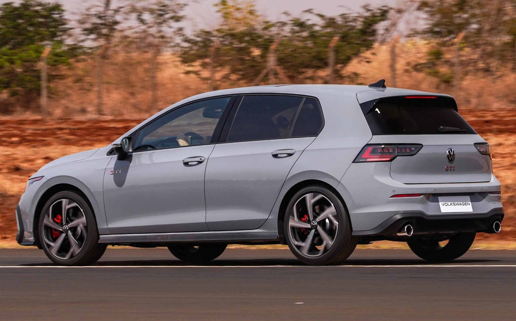 Por R$ 430 mil, vale um Golf GTI? Veja 10 carros que entregam mais
