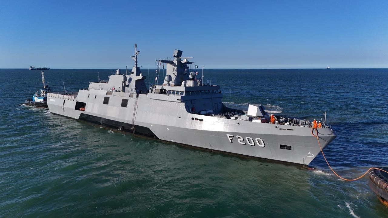 Fragata Tamandaré: Brasil constrói navio de guerra de última geração ...